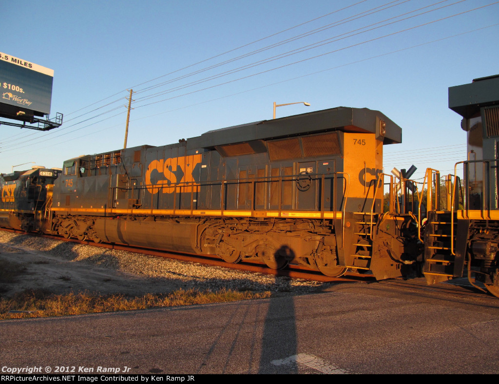 CSX 745